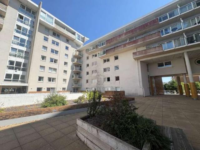 1 Bedroom Apartment Flat