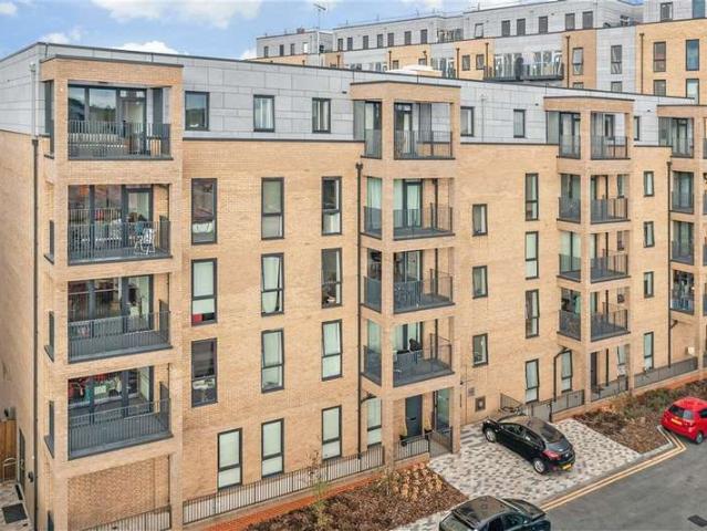 1 Bedroom Apartment Flat
