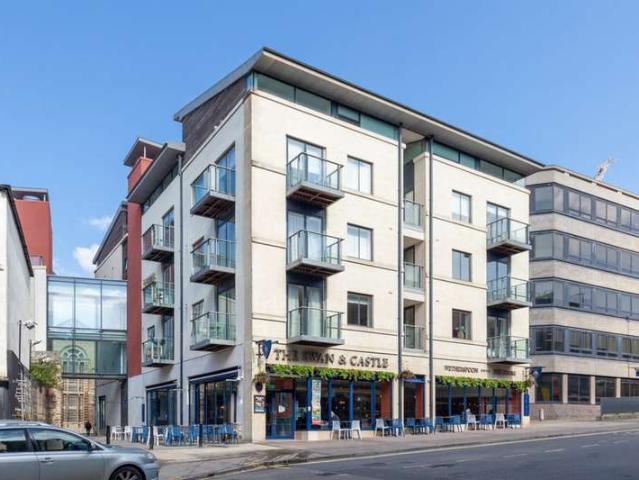 1 Bedroom Apartment Flat