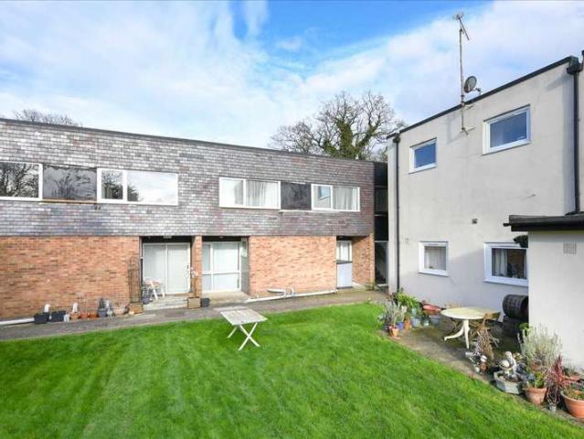 1 Bedroom Apartment Flat