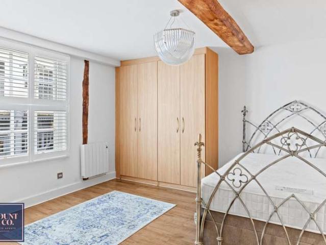 1 Bedroom Apartment Flat