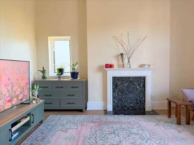 1 Bedroom Apartment Flat