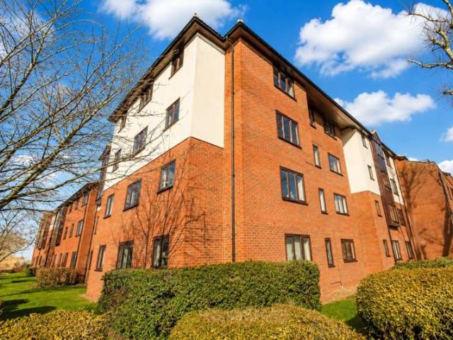 1 Bedroom Apartment Flat