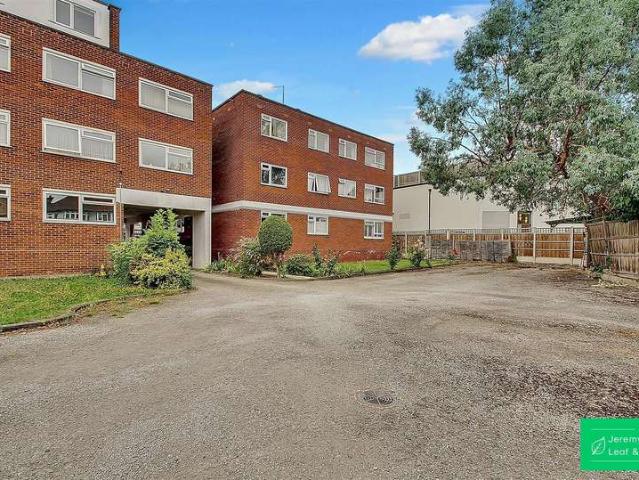 1 Bedroom Apartment Flat