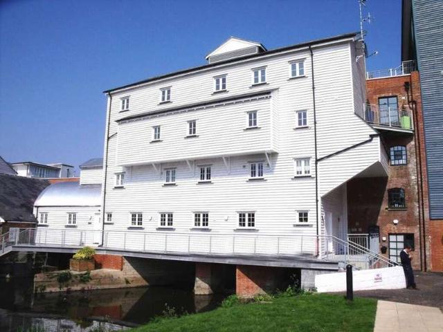 1 Bedroom Apartment Flat
