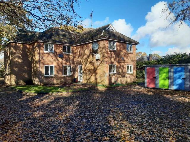 1 Bedroom Apartment Flat