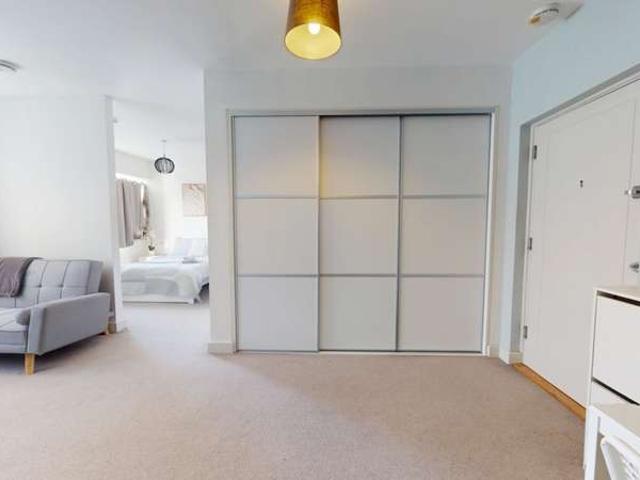 1 Bedroom Apartment Flat