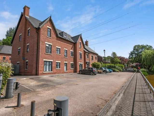 1 Bedroom Apartment Flat