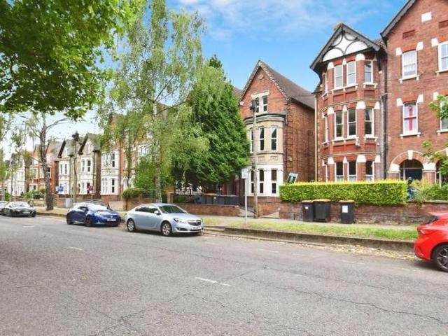 1 Bedroom Apartment Flat