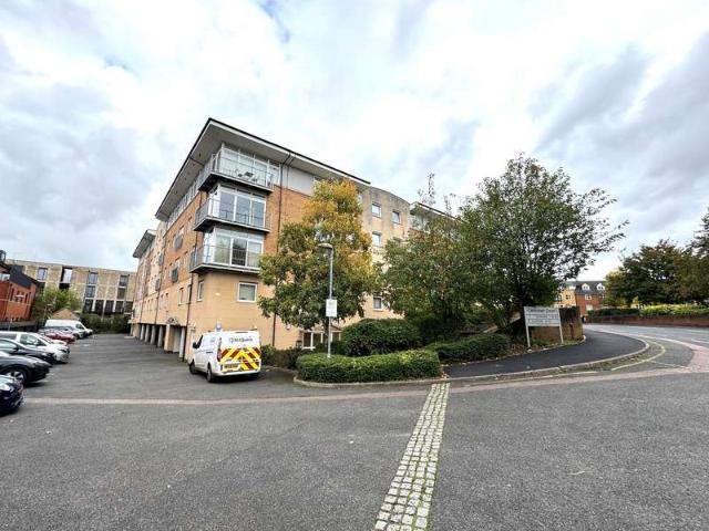 1 Bedroom Apartment Flat
