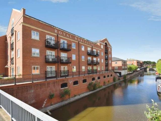 1 Bedroom Apartment Flat