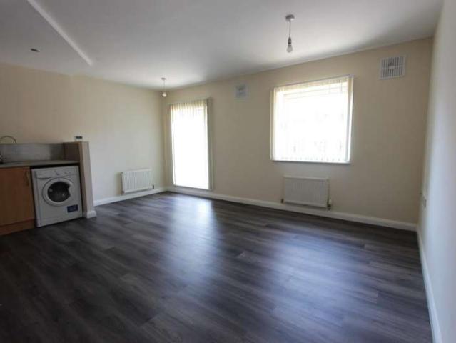 1 Bedroom Apartment Flat