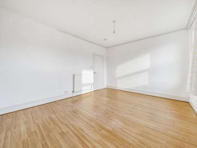 1 Bedroom Apartment Flat