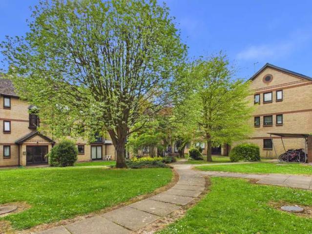 1 Bedroom Apartment Flat