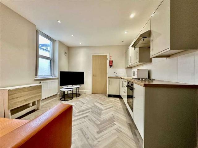 1 Bedroom Apartment Flat
