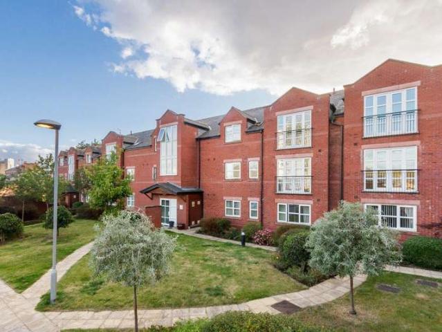 1 Bedroom Apartment Flat