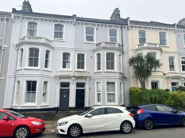 1 Bedroom Apartment Flat