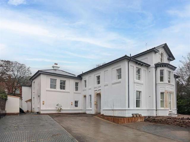 1 Bedroom Apartment Flat