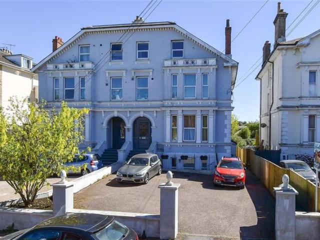 1 Bedroom Apartment Flat