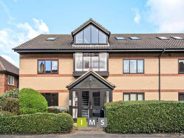 1 Bedroom Apartment Flat