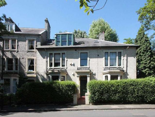 1 Bedroom Apartment Flat