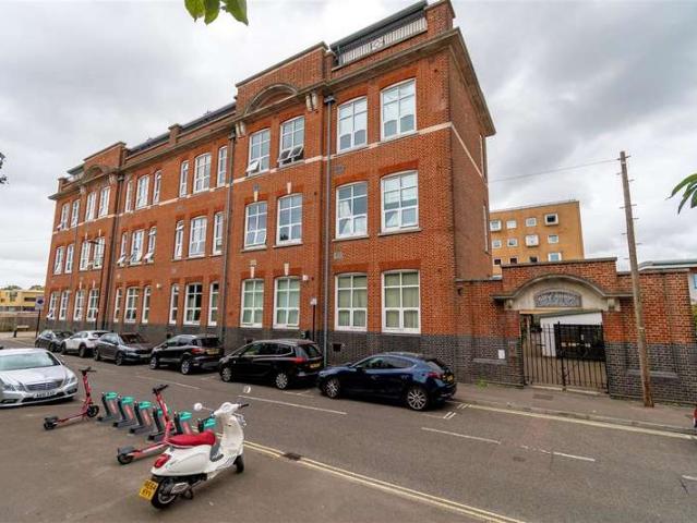 1 Bedroom Apartment Flat