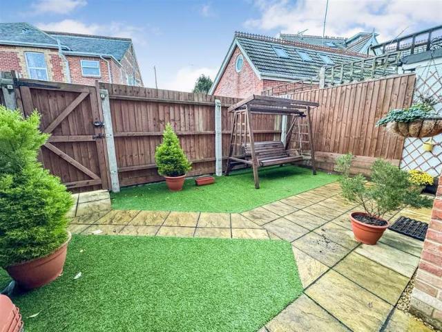 1 Bedroom Apartment Flat