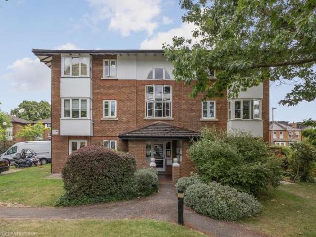 1 Bedroom Apartment Flat