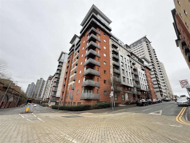 1 Bedroom Apartment Flat