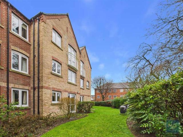 1 Bedroom Apartment Flat