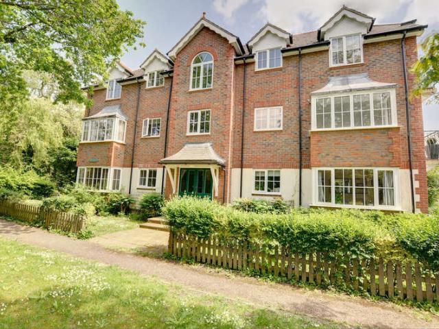 1 Bedroom Apartment Flat