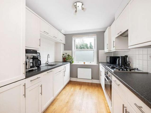 1 Bedroom Apartment Flat