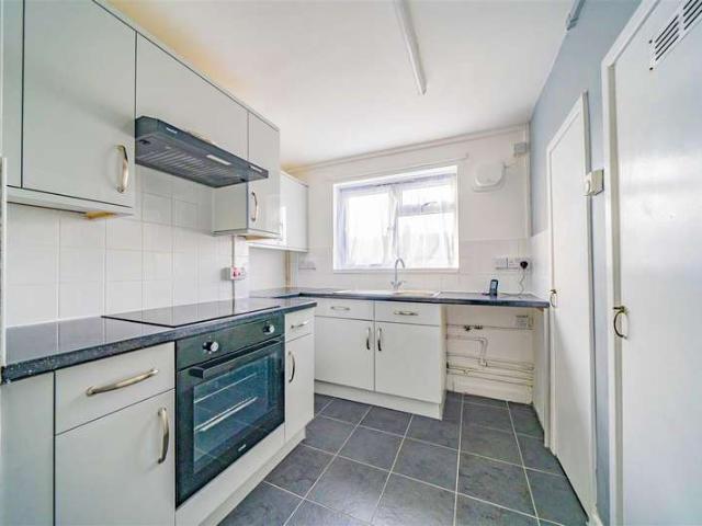 1 Bedroom Apartment Flat