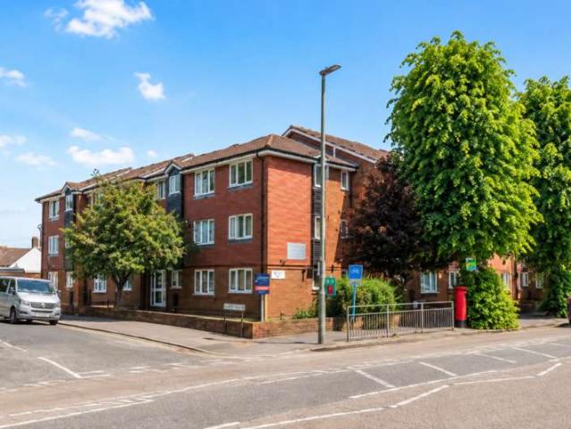 1 Bedroom Apartment Flat
