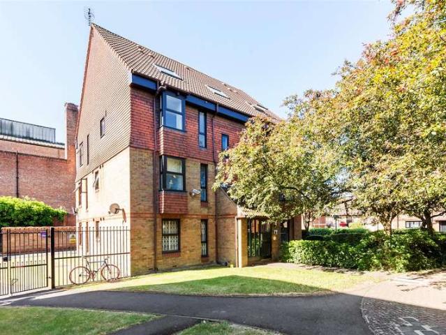 1 Bedroom Apartment Flat