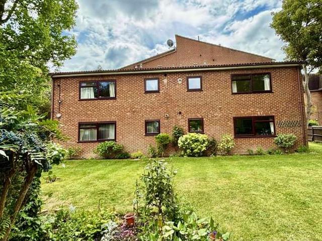 1 Bedroom Apartment Flat