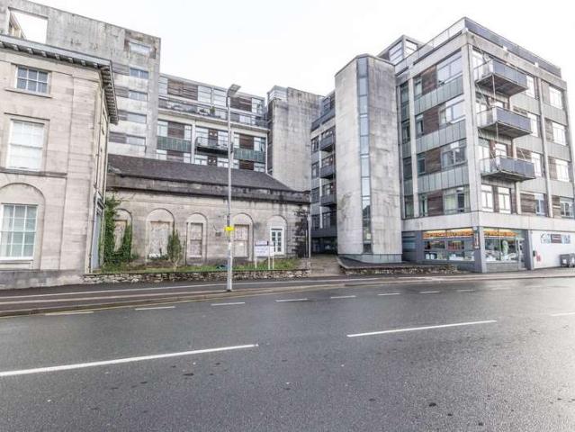 1 Bedroom Apartment Flat