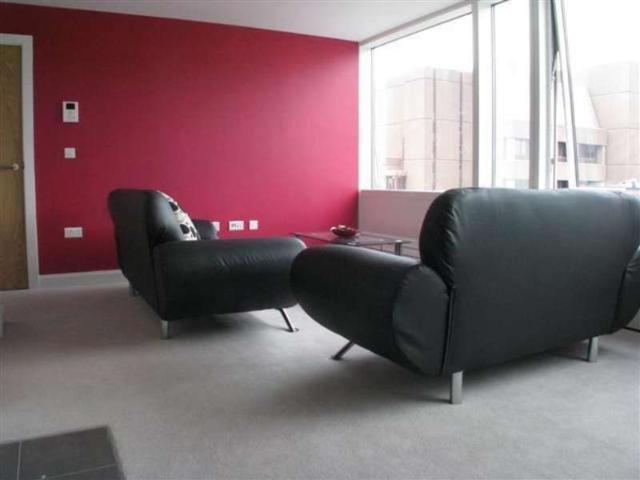 1 Bedroom Apartment Flat