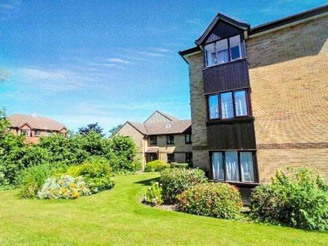 1 Bedroom Apartment Flat