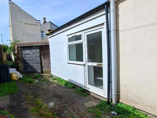 1 Bedroom Apartment Flat