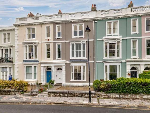 1 Bedroom Apartment Flat