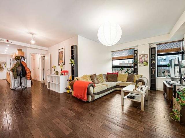 1 Bedroom Apartment Flat