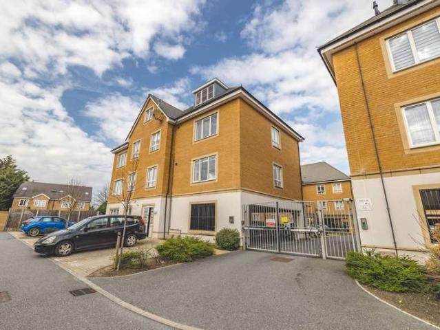 1 Bedroom Apartment Flat