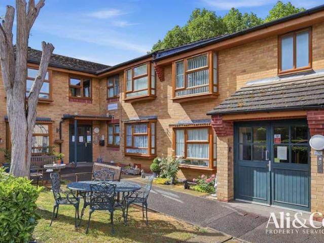 1 Bedroom Apartment Flat