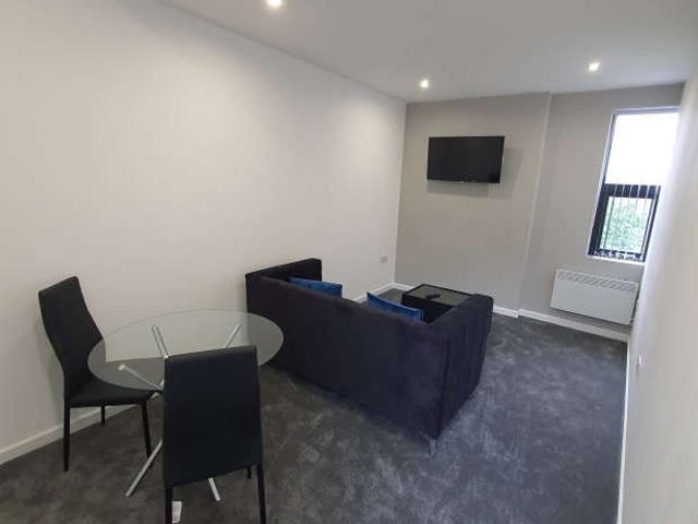 1 Bedroom Apartment Flat