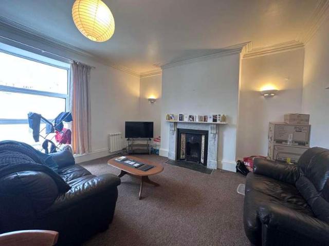 1 Bedroom Apartment Flat