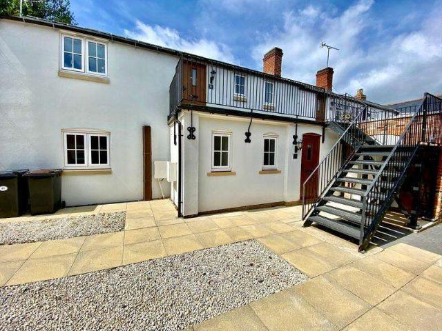 1 Bedroom Apartment Flat
