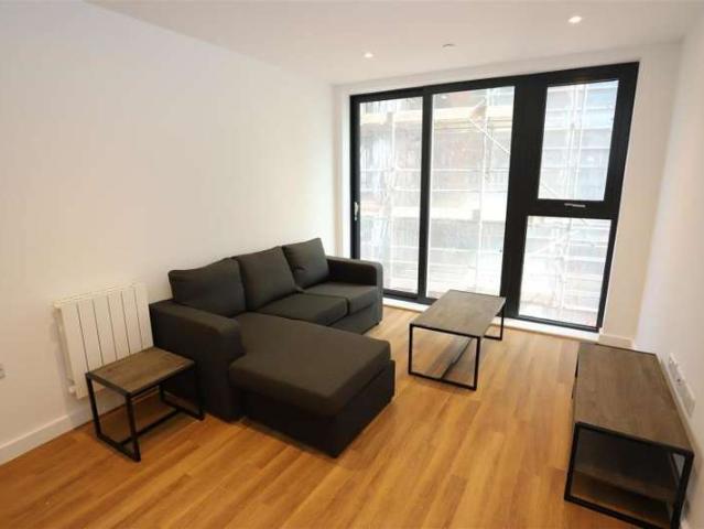 1 Bedroom Apartment Flat