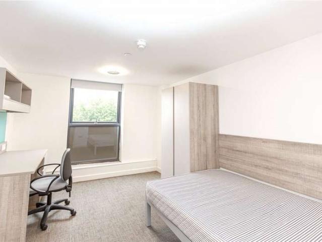 1 Bedroom Apartment Flat
