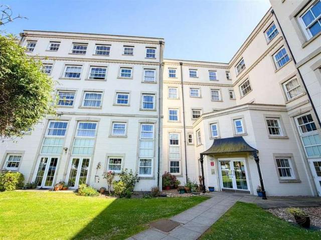 1 Bedroom Apartment Flat